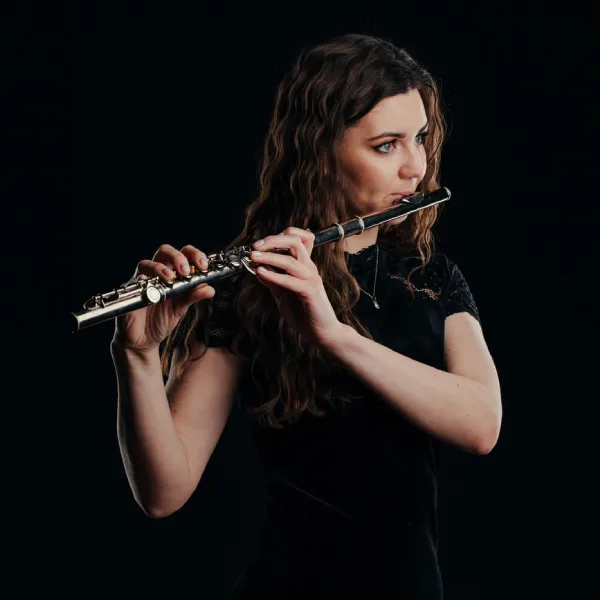 Flute Lesson – Become a Confident Flute Player Today